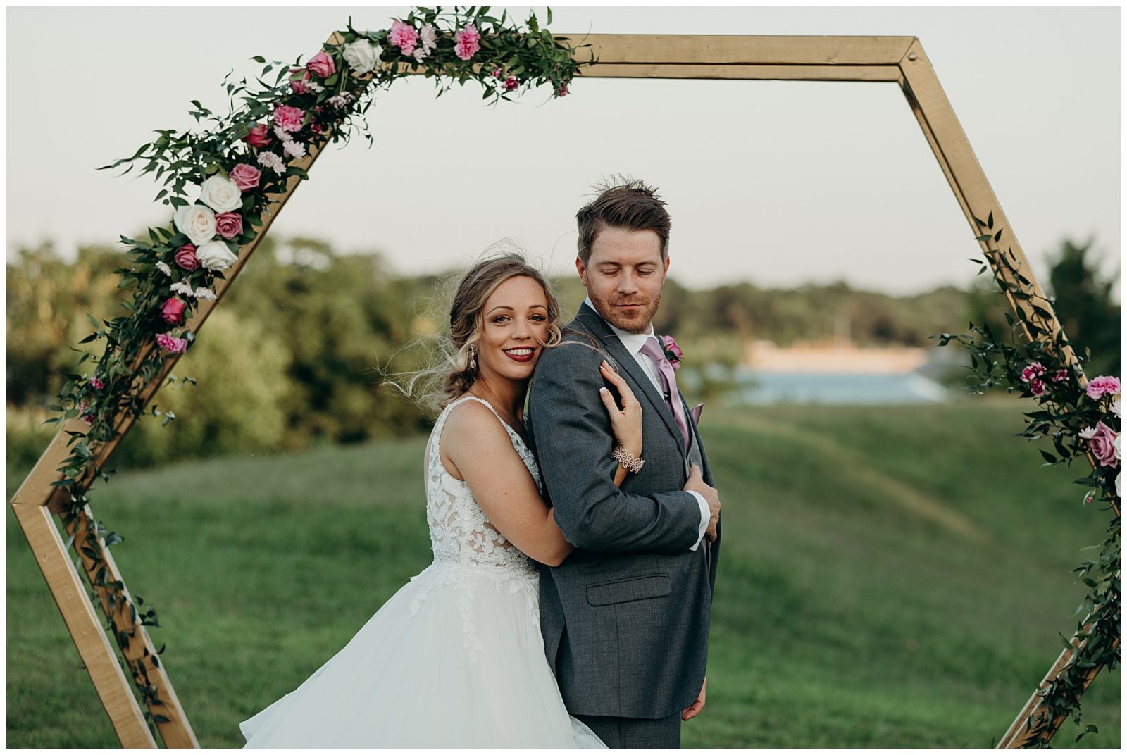 Filter Building Wedding Photos in Dallas, TX - Leah Goetzel Photography