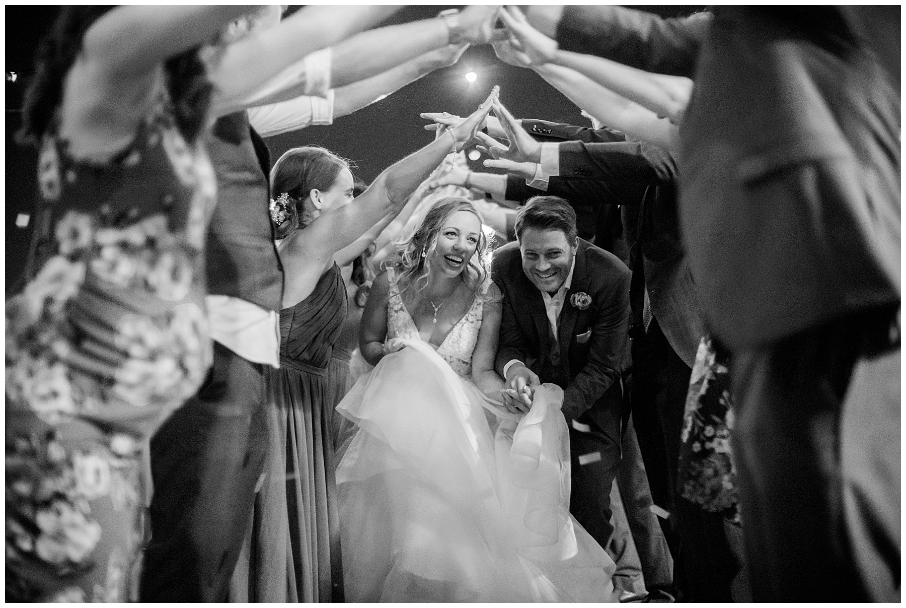 Filter Building Wedding Photos in Dallas, TX - Leah Goetzel Photography