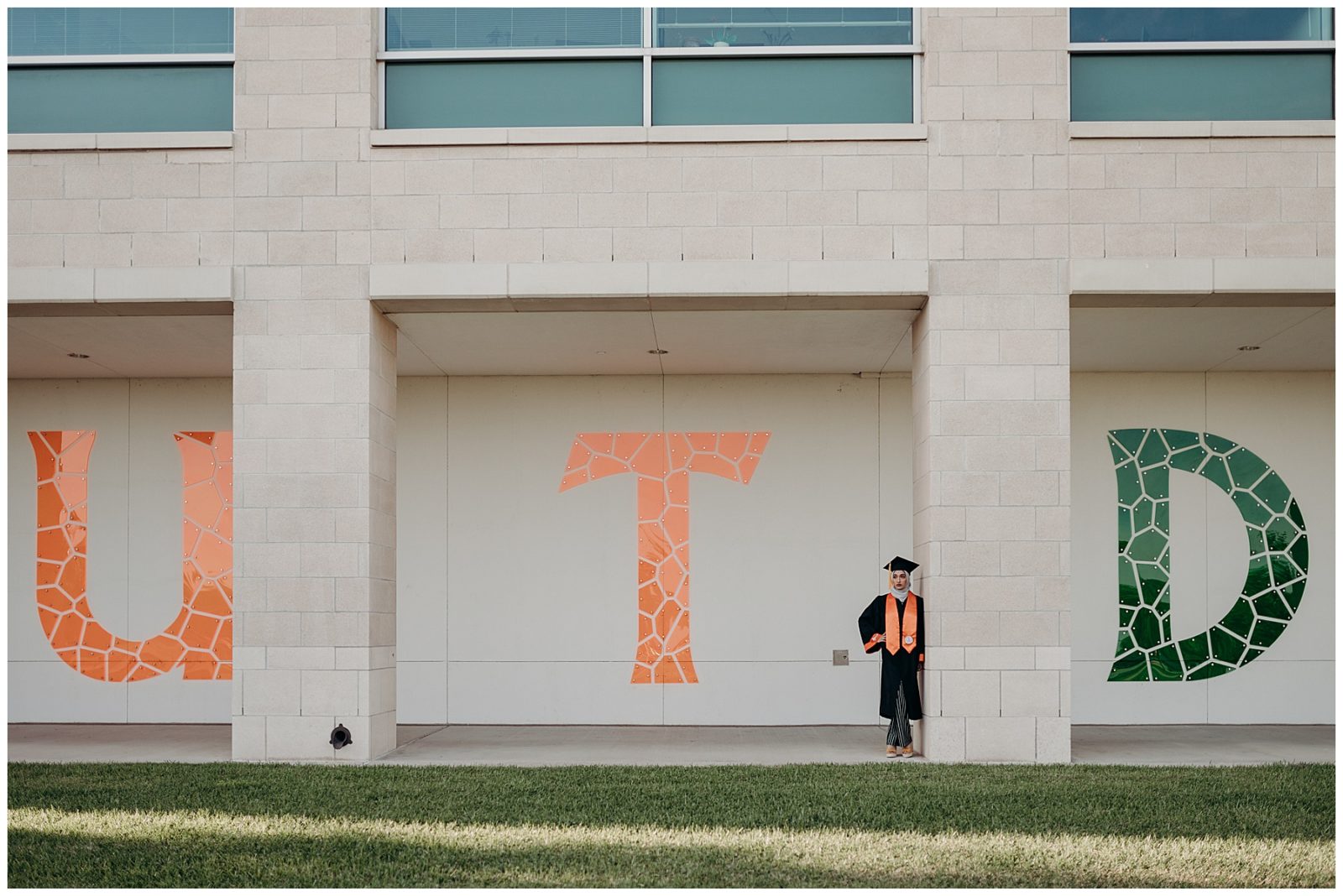 UTD Senior Photos - Dallas Senior Photographer - Leah Goetzel