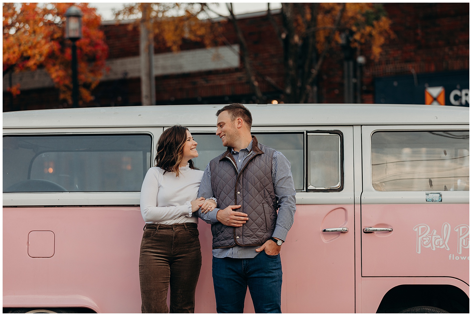 Engagement Photos Deep Ellum - Leah Goetzel Photography