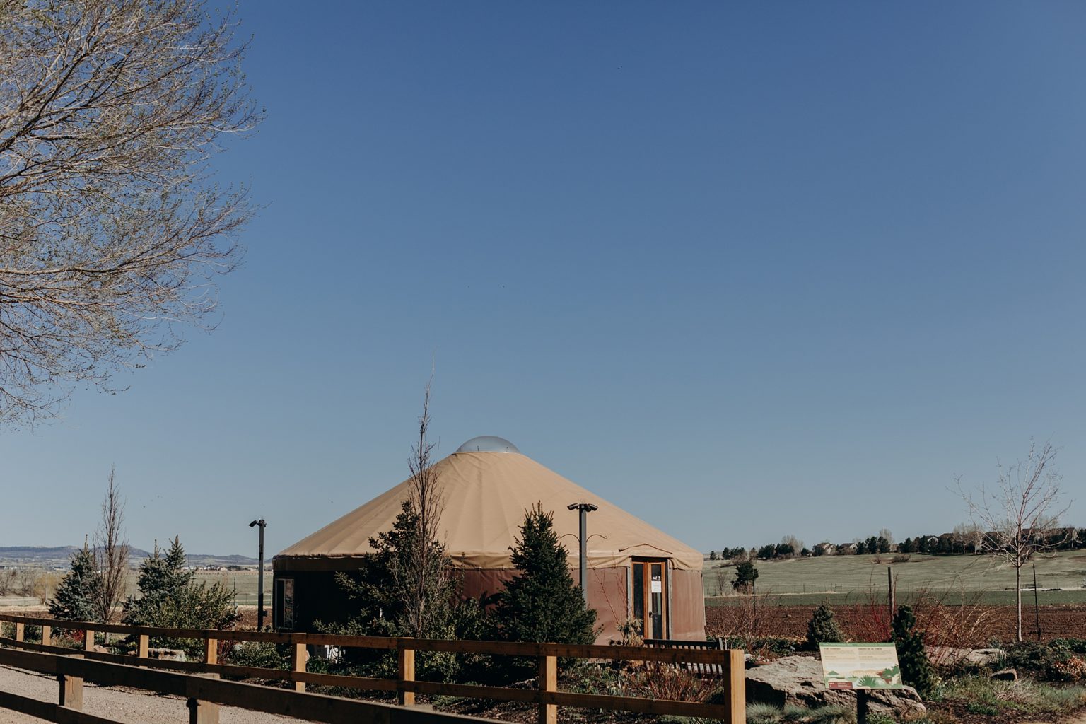 Chatfield Botanic Gardens Wedding - Leah Goetzel Photography