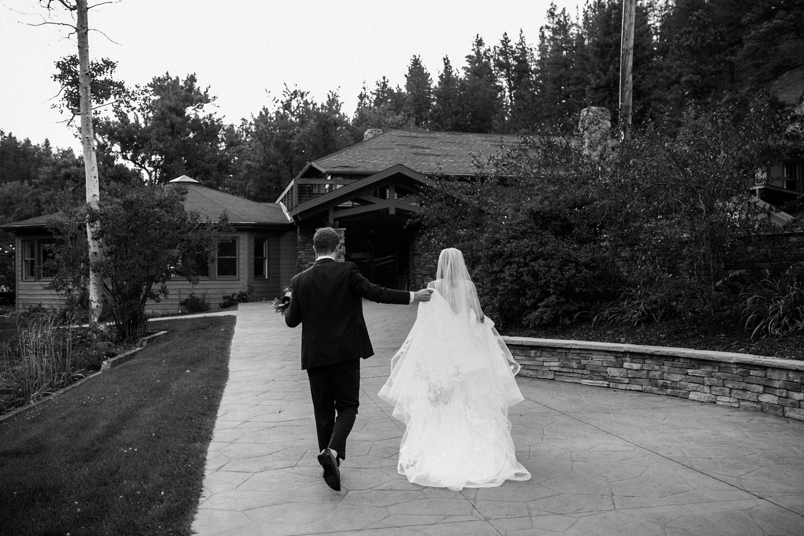 Boulder Creek by Wedgewood Weddings - Leah Goetzel Photography